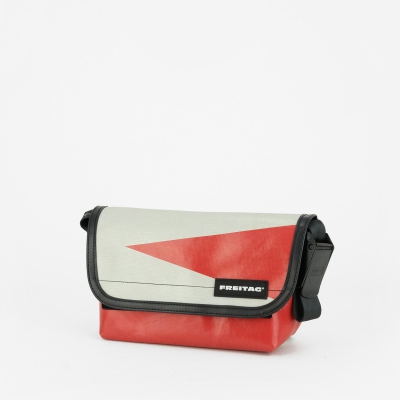 FREITAG :: HAWAII FIVE-O F41 :: Messenger bag XS. Comfy shoulder strap ...