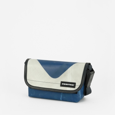 FREITAG :: HAWAII FIVE-O F41 :: Messenger bag XS. Comfy shoulder strap ...