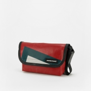 FREITAG :: HAWAII FIVE-O F41 :: Messenger bag XS. Comfy shoulder strap ...