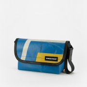 FREITAG :: HAWAII FIVE-O F41 :: Messenger bag XS. Comfy shoulder strap ...