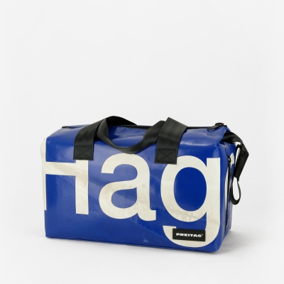 FREITAG :: LOIS F45 :: Sport bag with an exterior pocket and a smart ...