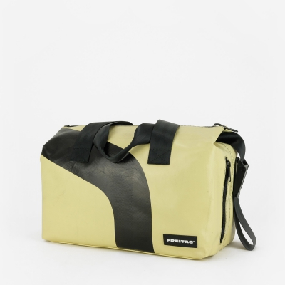 FREITAG :: LOIS F45 :: Sport bag with an exterior pocket and a smart ...