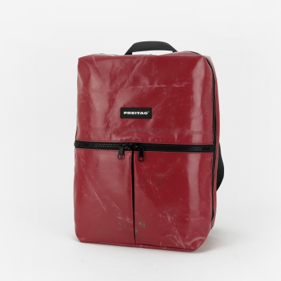 FREITAG :: FRINGE F49 :: Two zippers and butterfly outer pockets, it ...