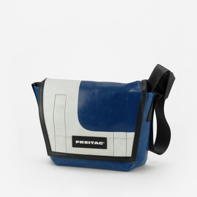 FREITAG :: LASSIE F11 :: Messenger classic, size Small.