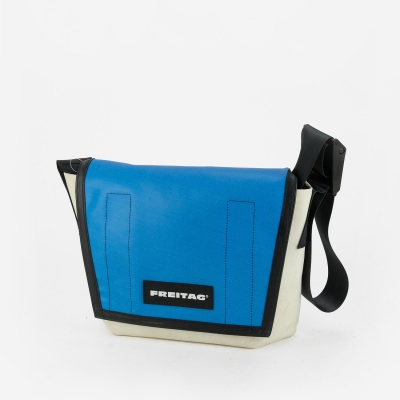 FREITAG :: LASSIE F11 :: Messenger classic, size Small.