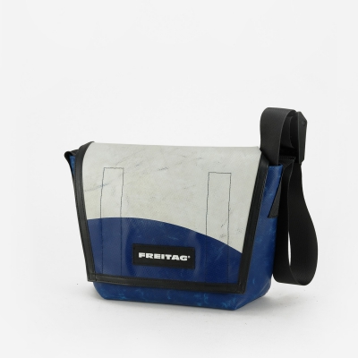 FREITAG :: LASSIE F11 :: Messenger classic, size Small.
