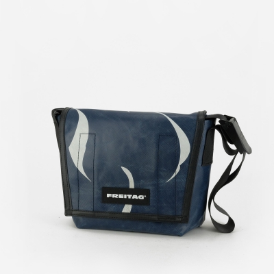 FREITAG :: LASSIE F11 :: Messenger classic, size Small.